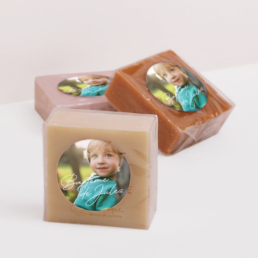 Sticker Baptême Rond Un Moment Précieux – Maison June